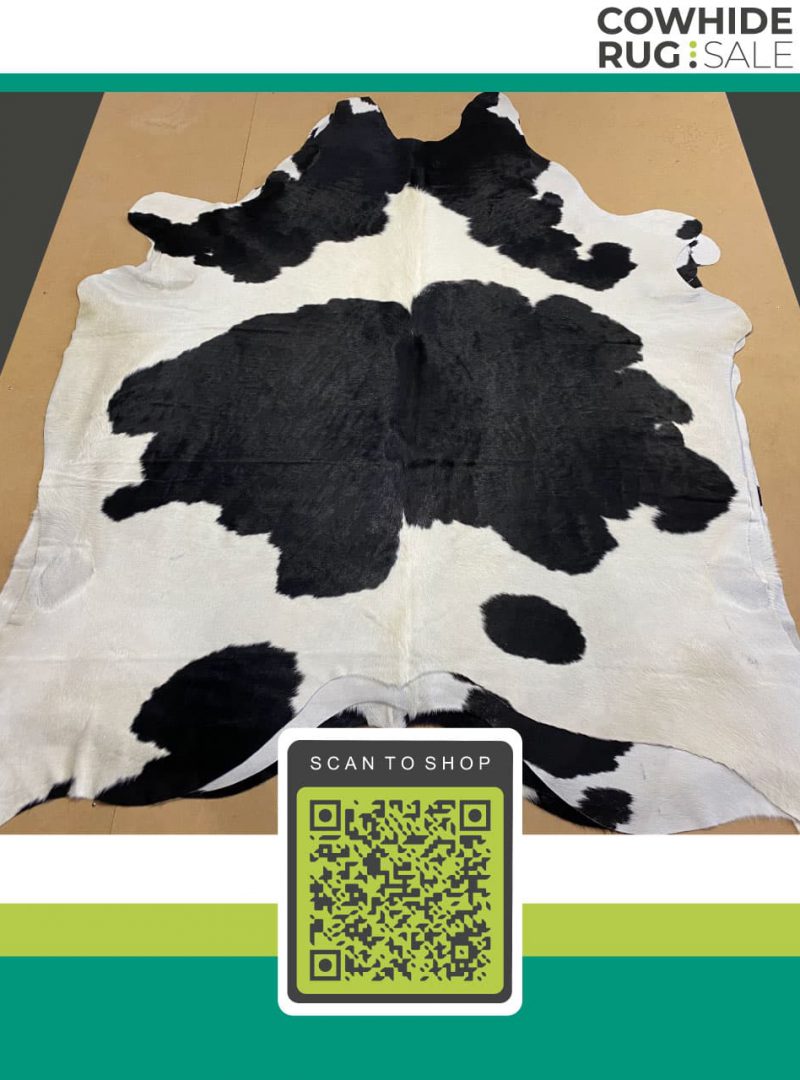Traditional Black and White Cowhide 6 x 7 Feet BW-08-179 | COWHIDE RUG SALE